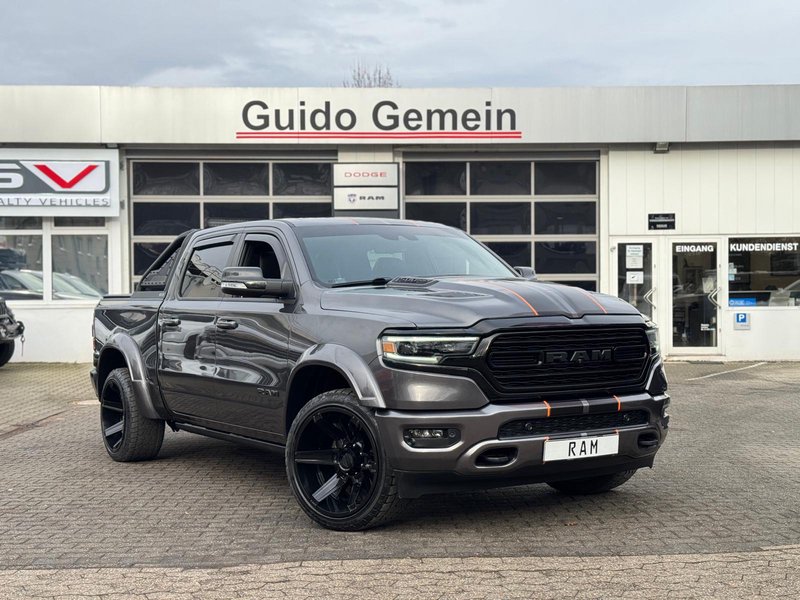 Dodge RAM 5.7L V8 CREW CAB LIMITED Night Edition gebraucht kaufen in ...