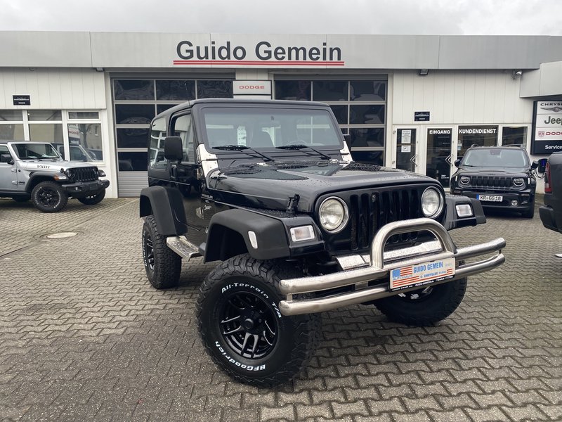 Jeep Wrangler Sport 4.0 4x4 gebraucht kaufen in Krefeld - Int.Nr.: v22 ...